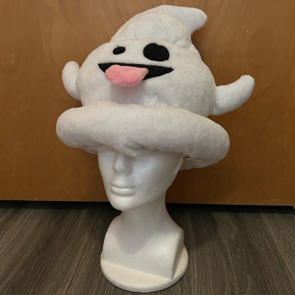 Accessories | Six Flags Ghost Poop Emoji Hat | Poshmark